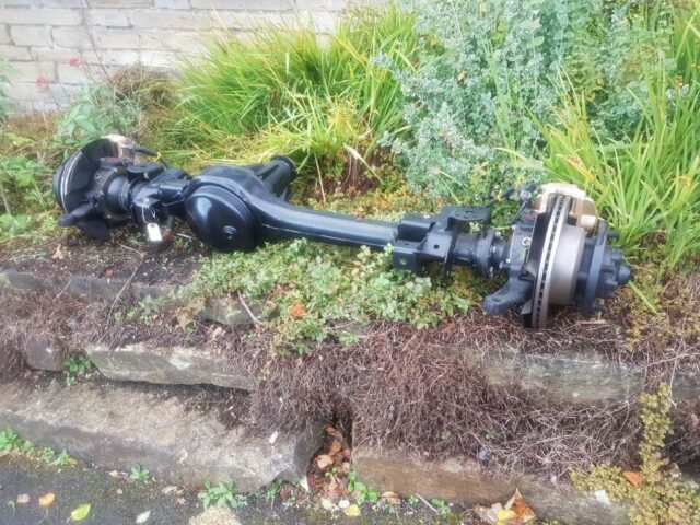 LAND ROVER RECONDITIONED Front Axles (EXCHANGE) ALL MODELS - Simmonites