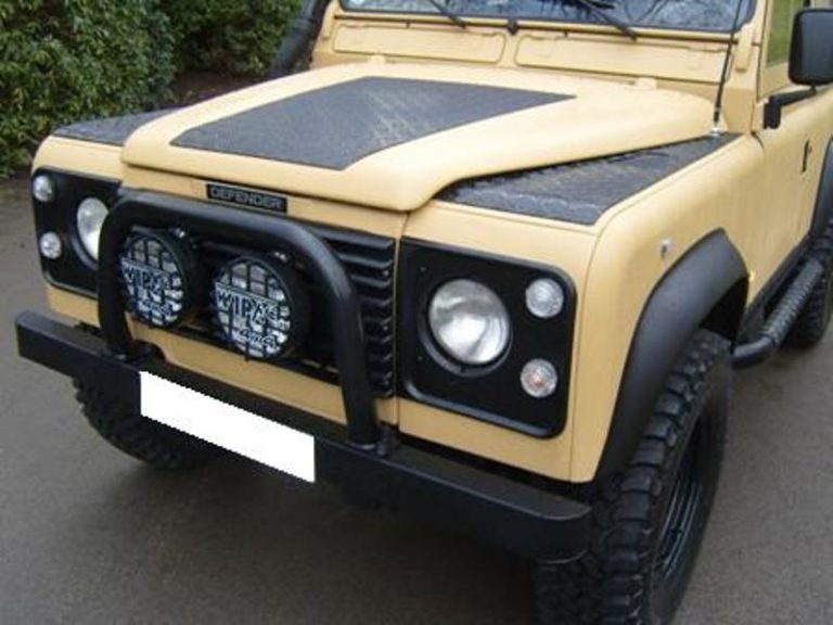 2000 LHD LAND ROVER DEFENDER 90 TD5 SOFT TOP - Simmonites